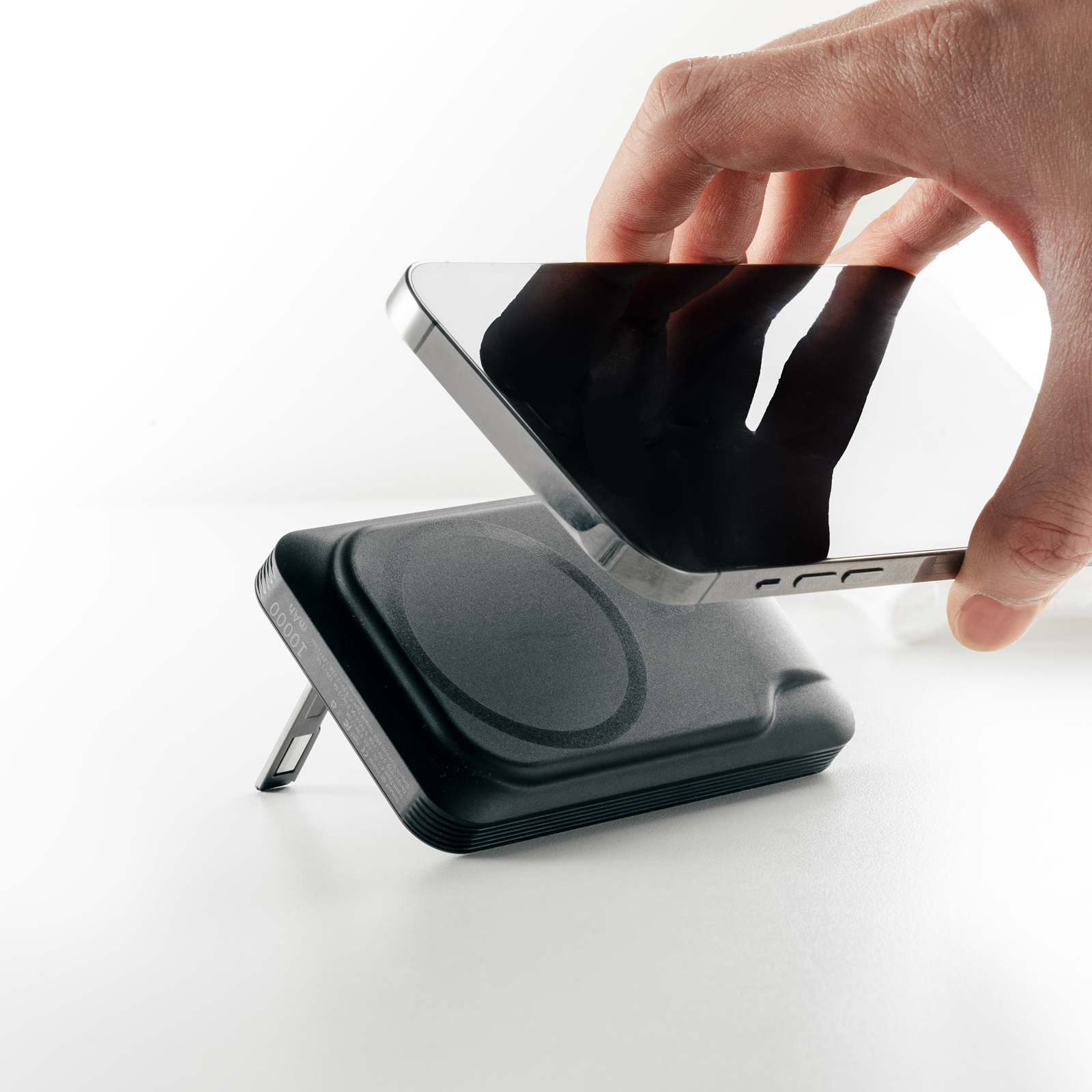 Onyx MagSafe Wireless Charger and Power Bank Custom Branded | Custom ...